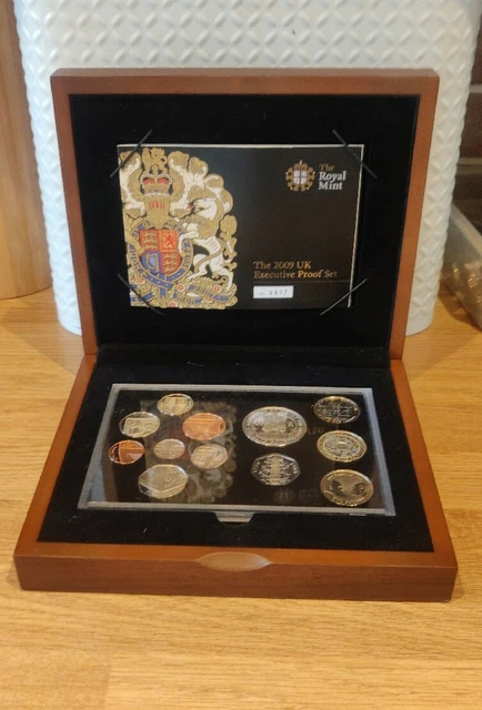 2009 THE ROYAL Mint UK 11 coin Executive Proof Set containing Kew ...