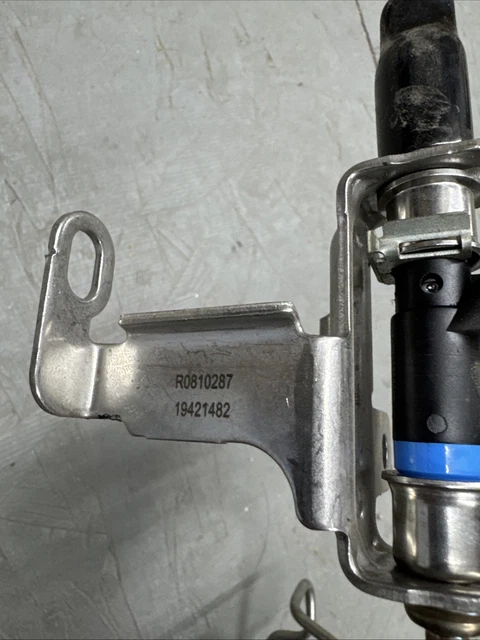 GM GENUINE PARTS 19421482 Indirect Fuel Injector $205.16 - PicClick CA