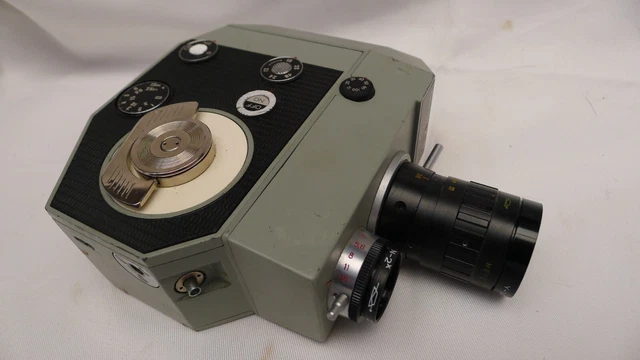 VINTAGE ZENIT QUARTZ 5 8mm Cine Film Movie Camera with Pistol Grip GWO ...