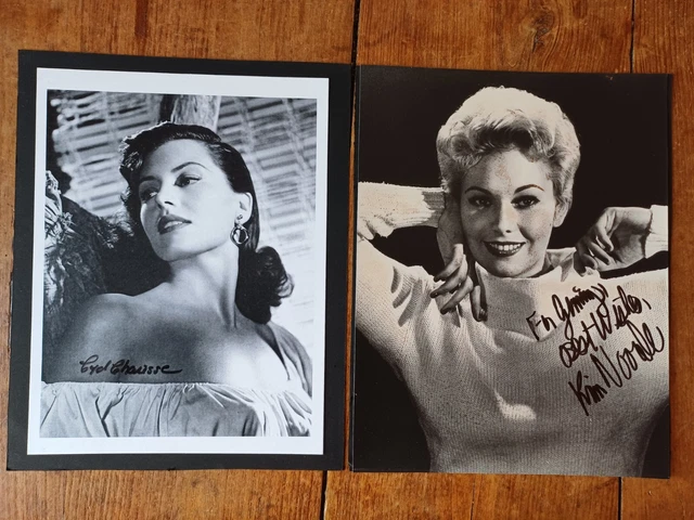 ACTRICES AMÉRICAINES : Cyd Charisse / Kim Novak - 2 photos dédicacées ...