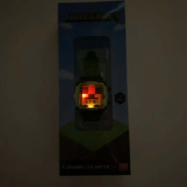 MINECRAFT CREEPER METALLIC Flashing LCD Watch Ages 6+ Green Black NEW ...