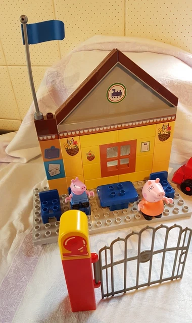 PEPPA PIG BLOXX/UNICO CONTRUCTION TRAIN, STATION AND FIGURES x 2 £16.99 ...