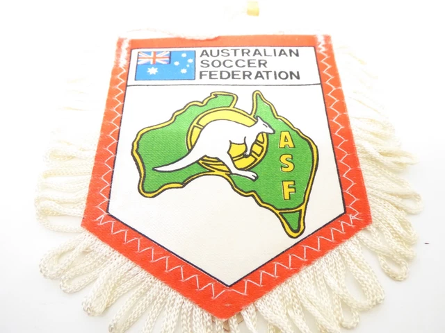 FANION / PENNANT - FOOTBALL - LOGO - 9 CM X 11 Cm -AUSTRALIAN SOCCER ...