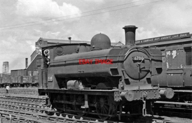 PHOTO GWR 6700 0-6-0Pt At Cardiff East Dock Shed 1950 £1.90 - PicClick UK