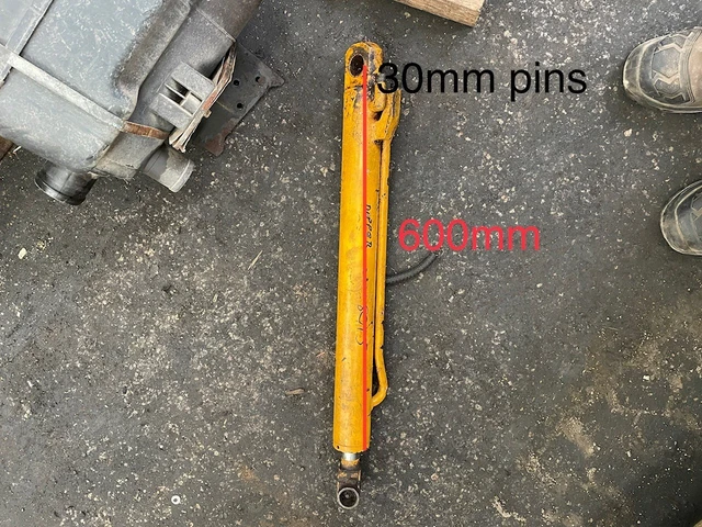 JCB 8015 EXCAVATOR Dipper Hydraulic Ram Only £400.00 - PicClick UK