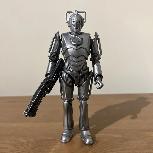 DOCTOR WHO * Cyberman And Gun * Circle Chest Series 6 Flesh * 5" Figure ...