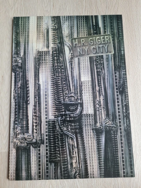 HR GIGER ALIEN Xenomorph Facehugger New York City H.R. Giger Buch ...