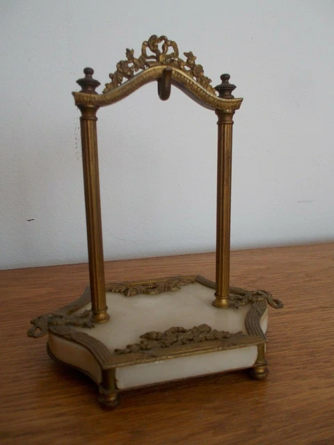 ANCIEN PORTE MONTRE gousset laiton et albatre portique EUR 50,00 ...