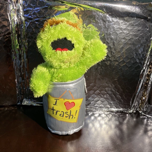 OSCAR THE GROUCH Plush W Trash Can “I Love Trash” Sesame Street ...