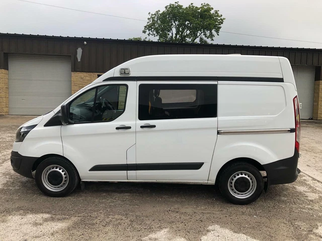 FORD TRANSIT CUSTOM 2.2TDCi 125 HIGH ROOF SWB VAN *1 POLICE OWNER ...