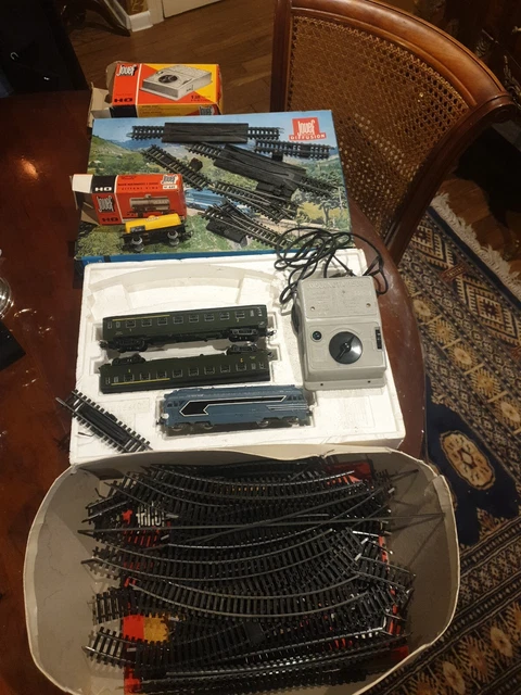 ANCIEN JOUET MODELISME Train Jouef Locomotive Wagon Transformateur Rail ... ANCIEN JOUET MODELISME Train Jouef Locomotive Wagon Transformateur Rail ...
