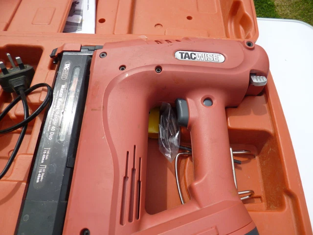 TACWISE PROFESSIONAL CORDLESS 18V Master Nailer Stapler Gun, Ranger 40 ...