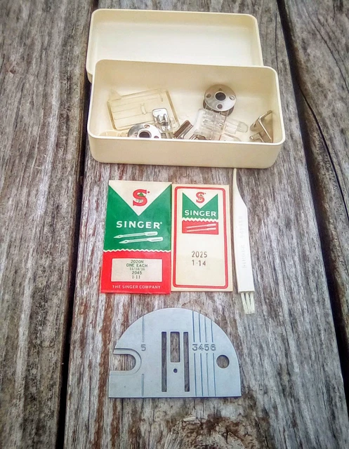 SINGER SEWING MACHINE Kit 1970s-80s 2020N 2025 Bobbins Feet Plate 3456 ...