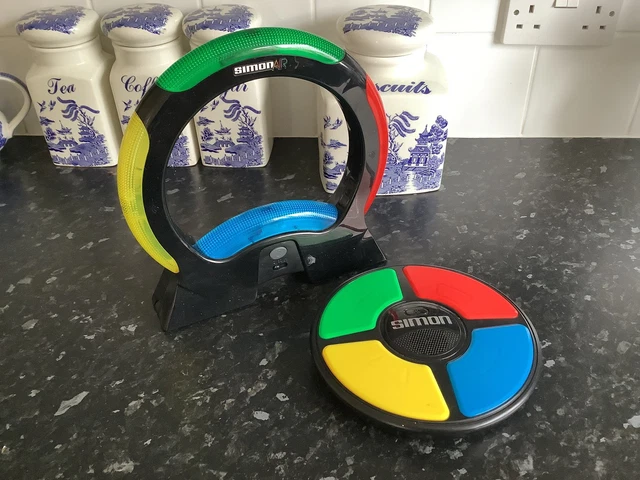 2 X HASBRO Simon Air plus classic Simon Electronic Memory Game £8.12 ...