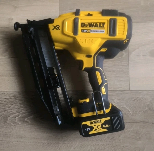 DEWALT DCN660 18V XR Brushless Cordless 2nd Fix Finish Angled Nailer ...