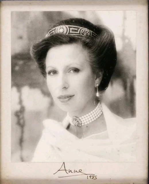 PRINCESS ANNE 'YOUNG& Signed Framed Photo Royal History 6 X 4 Inch £6 ...