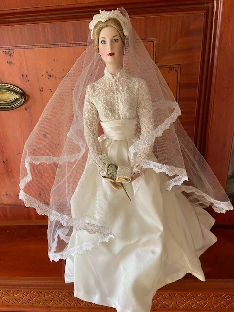 GRACE KELLY HEIRLOOM Bride Doll (Franklin MInt) EUR 40,68 - PicClick IT