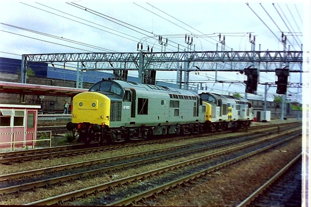 35MM RAILWAY COLOUR Negative Class 37 072 and 37 235 at Crewe £1.95 ...