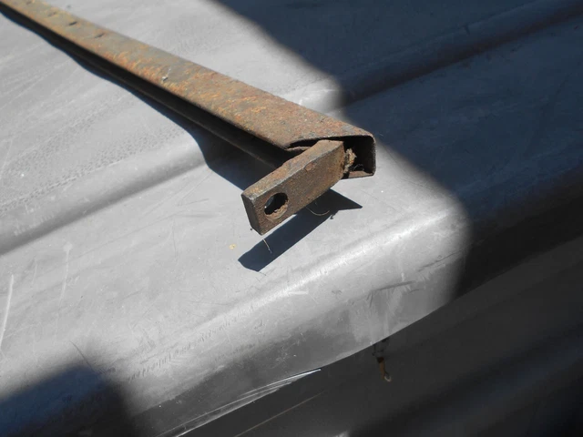 ORIGINAL 1932 FORD ROADSTER WINDSHIELD UPPER FRAME RAIL 32 TROG street ...