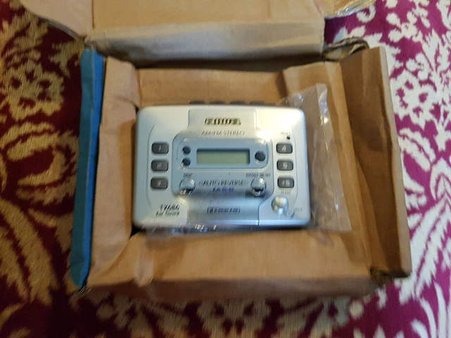 VINTAGE AIWA TX686 AM/FM Stereo Walkman Personal Cassette Player Radio $20.51 - PicClick AU