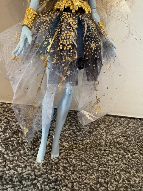 MONSTER HIGH ABBEY Bominable 13 Wishes Haunt the Casbah Original Doll ...
