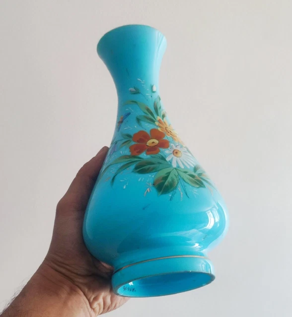 ANCIENNE TULIPE LAMPE À PÉTROLE EN OPALINE BLEU DÉCOR FLORAL PAPILLONS ...
