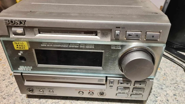SONY DHC-MD373 MINIDISC Mini Hi-Fi System CD Player Tuner UNTESTED £24. ...