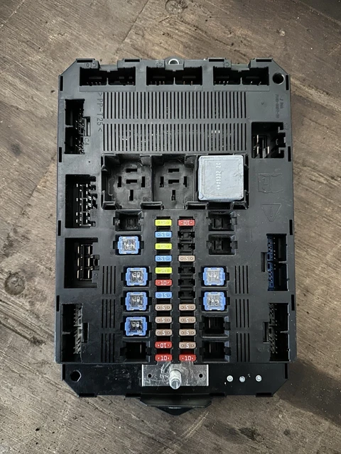 JAGUAR XF X250 Front Fuse Box Cjb Dx23-14B476-Ad Dx23-14C256-Ac £180.00 ...