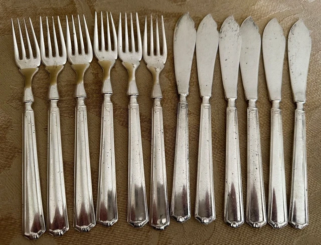 VINTAGE 1940'S ART Deco Grosvenor Delphic Silver Plate Fish Cutlery Set ... VINTAGE 1940'S ART Deco Grosvenor Delphic Silver Plate Fish Cutlery Set ...