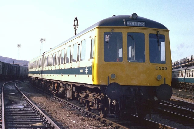 BRITISH RAIL REFURB DMU set C300 Cardiff Canton TMD Welsh Rail Photo £2 ...