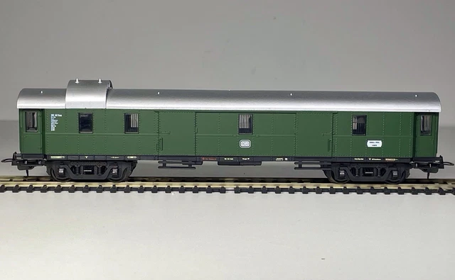 LIMA HO SCALE 309349 German DB Express Baggage Coach in Green 105 142 ...