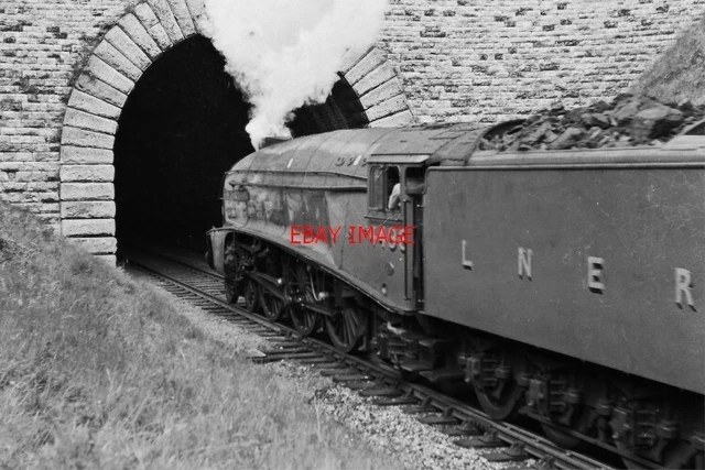 Photo Lner Class A3 Loco No 4498 Entering Bincombe Tunnel 1967 Eur 207 Picclick It