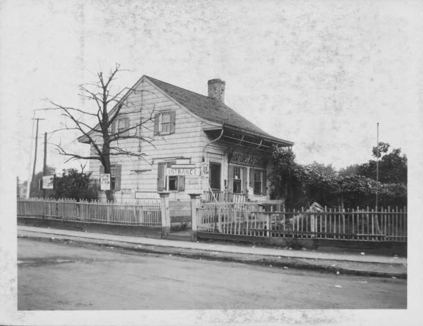 COURT VAN SICKLEN House John Van Sicklen House built 1776 so- New York ...