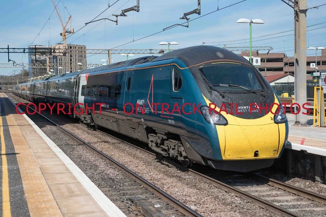 UK RAILWAY PHOTOGRAPH Of Class 390 Emu 390016. Rmemu-283 £1.70 ...