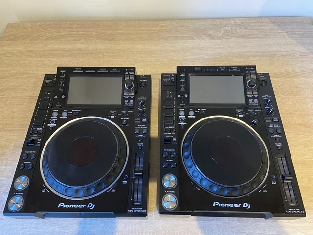 2 X PIONEER CDJ-2000NXS2 digital DJ decks with DECKSAVERS £3,100.00 ...