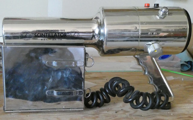 PRECISION RADIATION INSTRUMENTS Model 111B Scintillator radiation ...