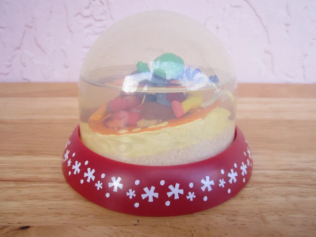 VINTAGE 2004 DORA THE EXPLORER Diego Sledding Christmas Snow/Water ...