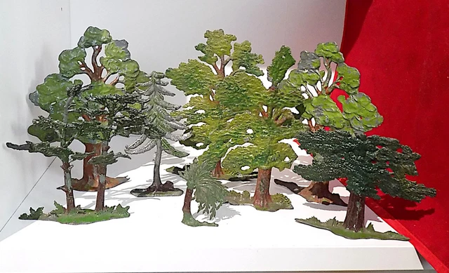 VINTAGE PAINTED LEAD Trees x 8, inc Britains, Johillco & Similar Makers ...