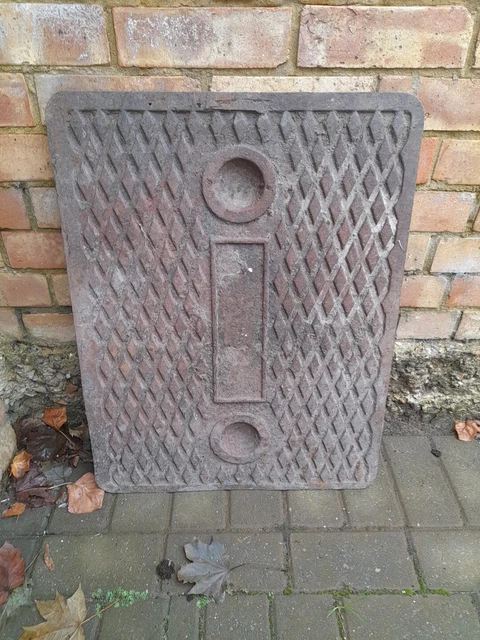 CAST IRON MANHOLE Inspection Drain Cover 640mm x 496mm £104.71 ...
