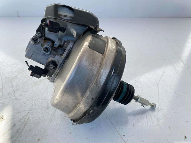AUDI A4 BRAKE Servo Booster With Master Cylinder 40 TDI Diesel 140kW ...