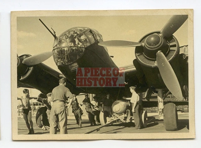 HISTORICAL PHOTO GERMAN Luftwaffe airplane Heinkel He 177 Greif & crew ...