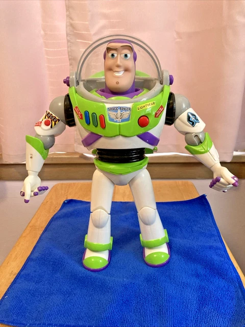 DISNEY PIXAR ULTIMATE Buzz Lightyear 12 Inch Talking Action Figure EUR ...
