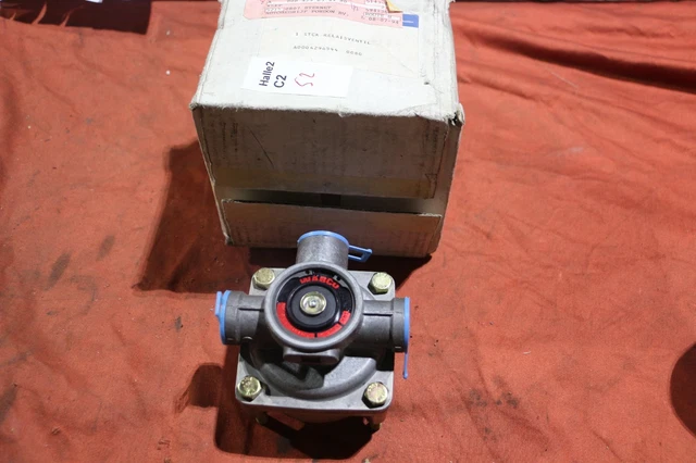 GENUINE MERCEDES BENZ Truck - Wabco Valve Relay Valve 0004296544 NEW ...