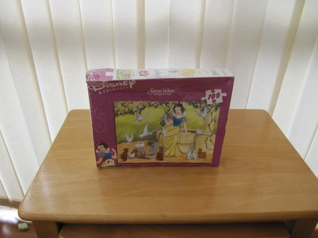 DISNEY SNOW WHITE and the Seven Dwarfs 100 Piece Jigsaw. Box slightly ...