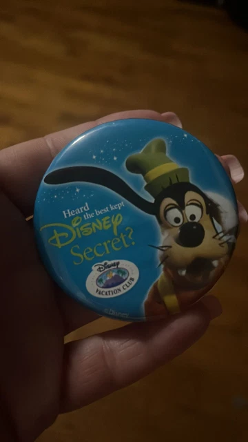 WALT DISNEY GOOFY "Heard the Best Kept DISNEY Secret" Button ...