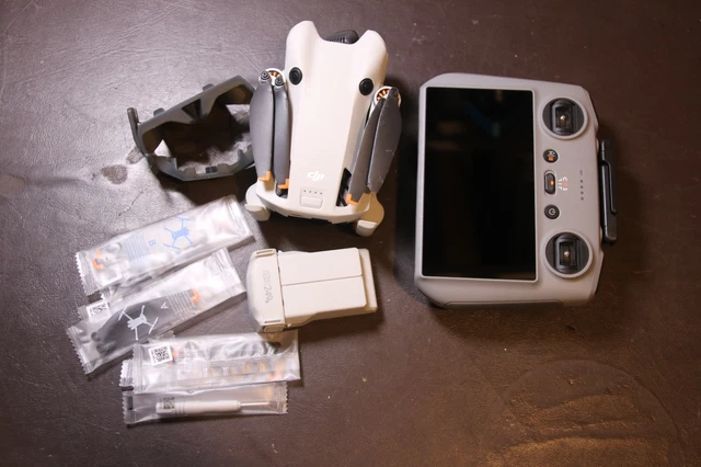 DJI MINI 4 Pro Camera Drone with RC 2 Remote ***DAMAGED*** £295.00 ...