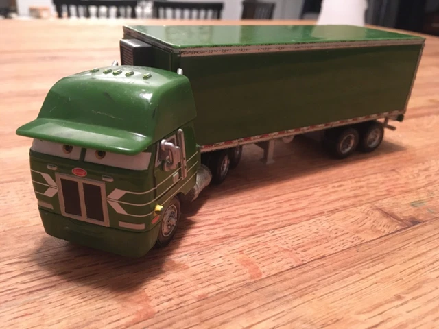 DISNEY PIXAR CARS "Gil" Peterbilt Hauler £19.60 - PicClick UK
