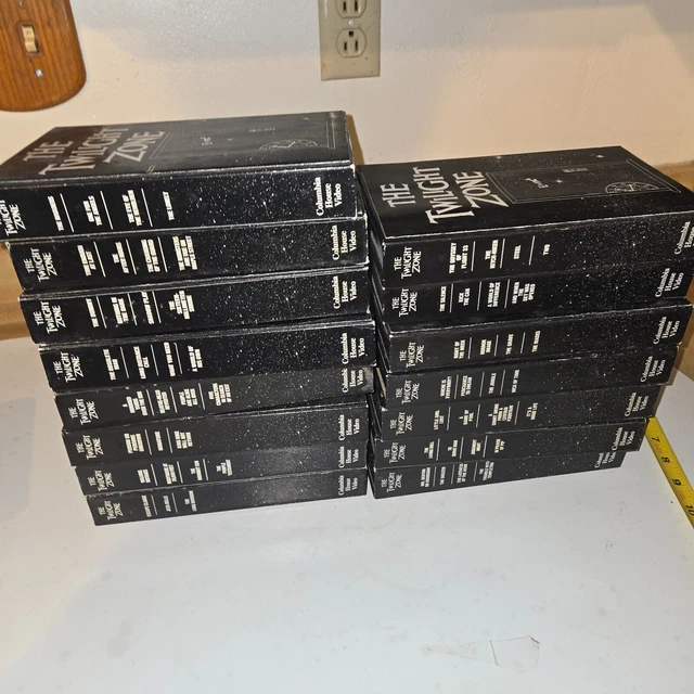 13 CBS/COLUMBIA HOUSE THE TWILIGHT ZONE VHS Lot Rod Serling £27.94 ...