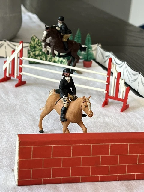 RARE VINTAGE 1960’S Britains Horse Show Jumping Arena With Horses And ...