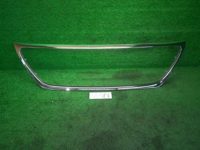 TOYOTA LEXUS LS 2006 DBA-USF40 Radiator Grille 5311150060 [Used ...